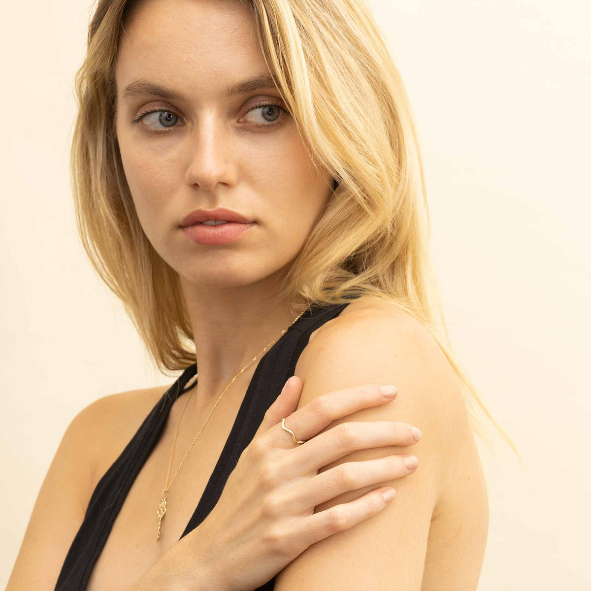 Curve Appeal Ring Oradina curve-appeal-ring-oradina