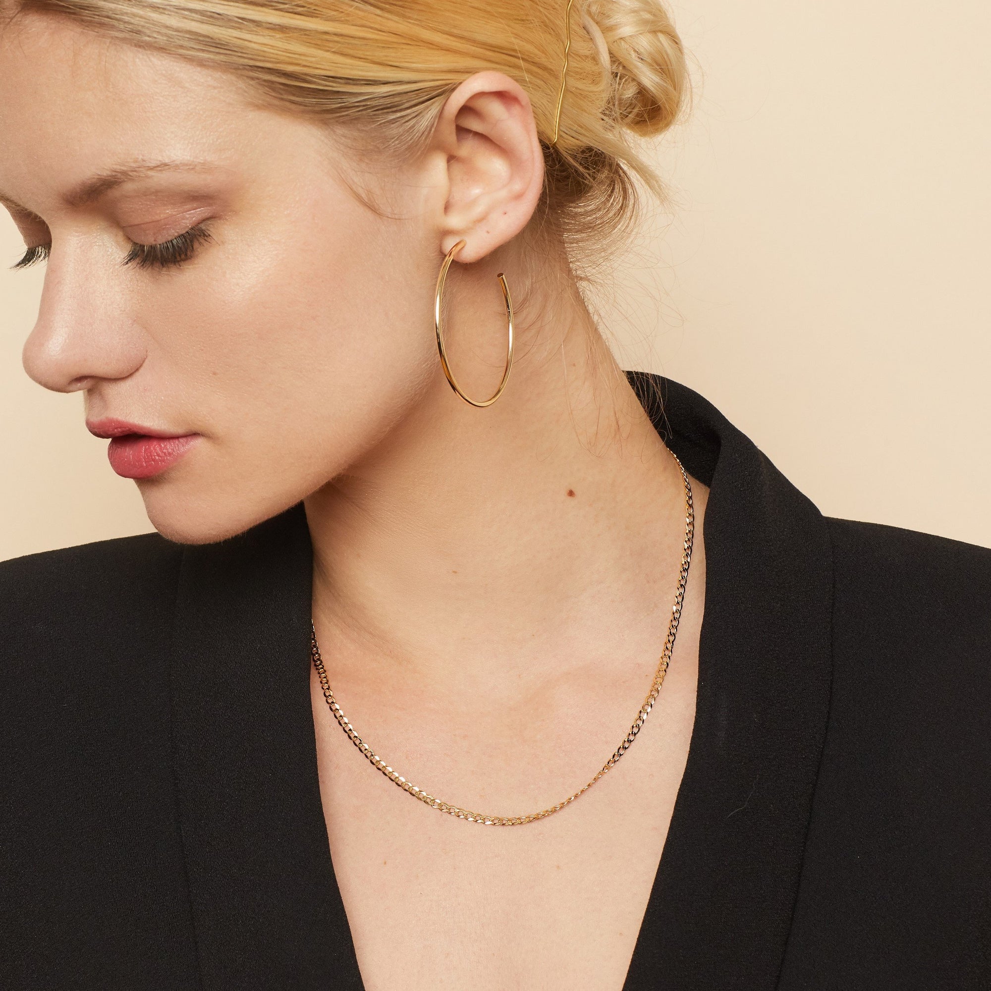 Carmine Curb Necklace